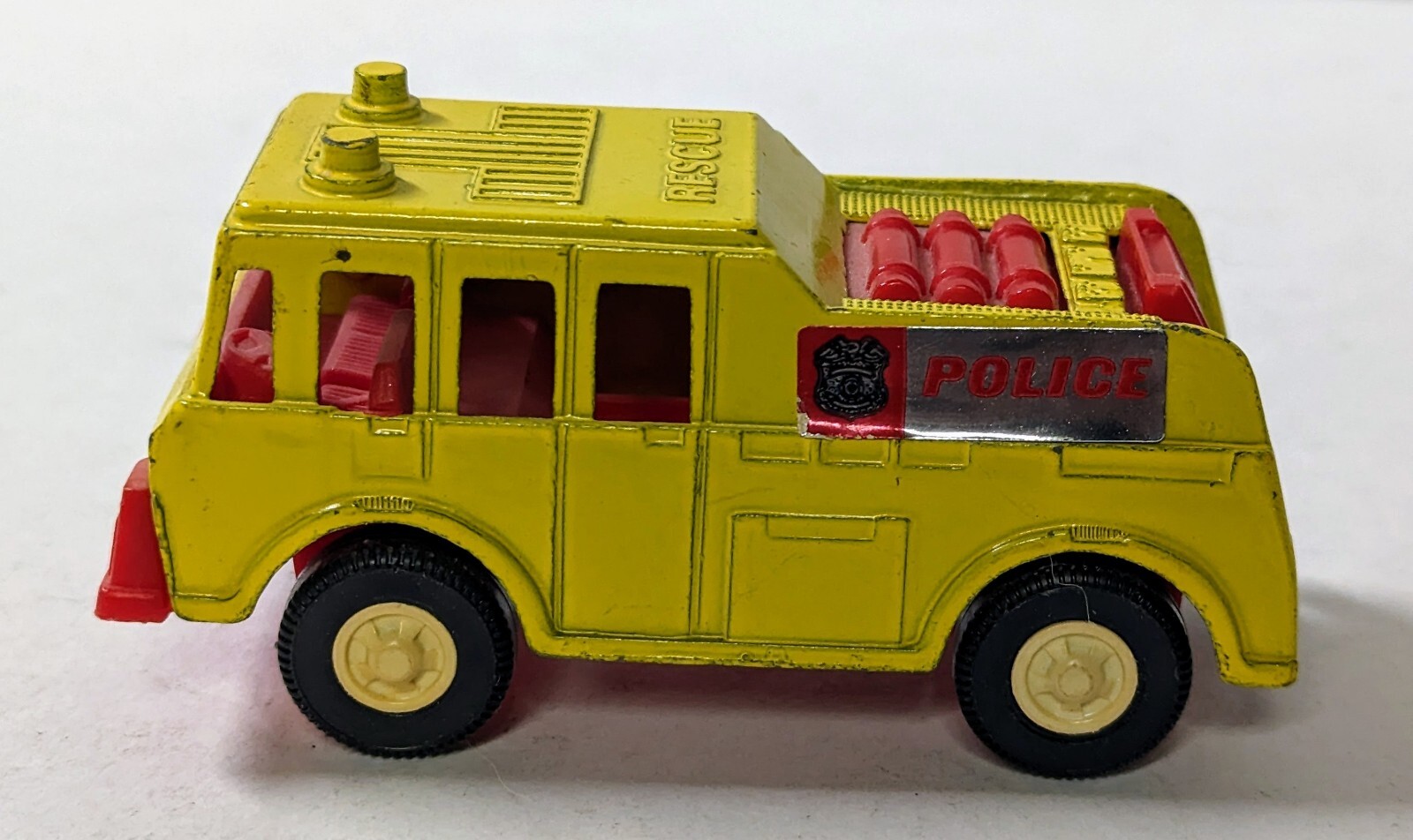 Tootsietoy Yellow Police Rescue Truck - 3 3/4" - Tootsie Toy - 1960s ...