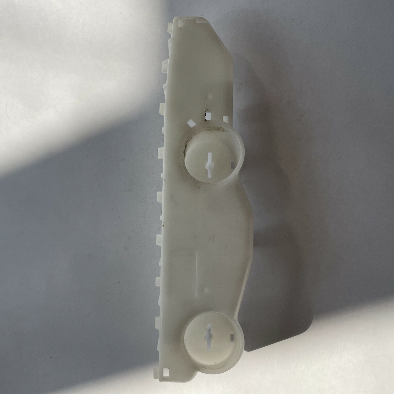 2013 2014 2015 Nissan Sentra Front Left Bumper Retainer Bracket ...