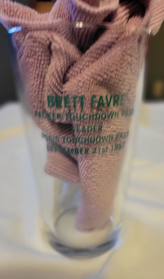 Brett Favre’s Steakhouse Souvenir Glass - Packers TD Record Milestone 9 ...