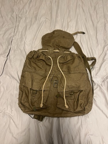 Vintage Backpack WW2 1940's - 50's Army Surplus Military Camping Bug ...