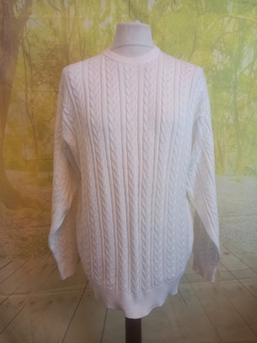 Straven Made in England 100% cotton cable knit crew neck Jumper UK men ...