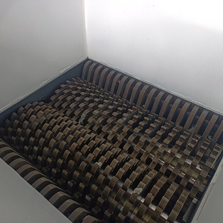500 Double shaft shredder Automatic Reverse PLC 440V 60Hz 3P E waste ...
