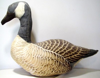 13" Canada Goose Soft Stuffed Cloth Animal Bird Figure Hunting Decor ...