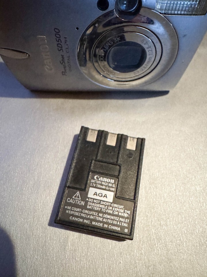 Canon PowerShot SD 500 camera, TWO BATTERIES and CHARGER | eBay