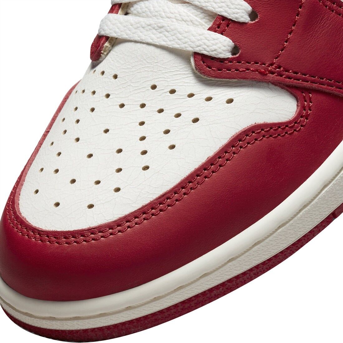 Nike Air Jordan 1 Retro High OG Chicago Lost and Found PS Nike Air Jordan 1 Retro High OG Chicago Lost and Found PS