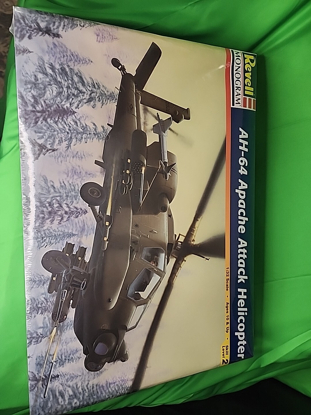 Revell AH-64 Apache Attack Helicopter Model Kit 1:32 Scale 4575 | eBay