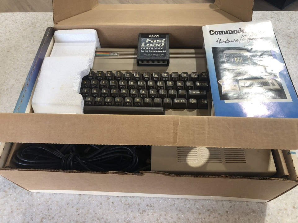 COMMODORE 64 PERSONAL COMPUTER COMPLETE WITH BOX, POWER AND MANUAL 64 ...