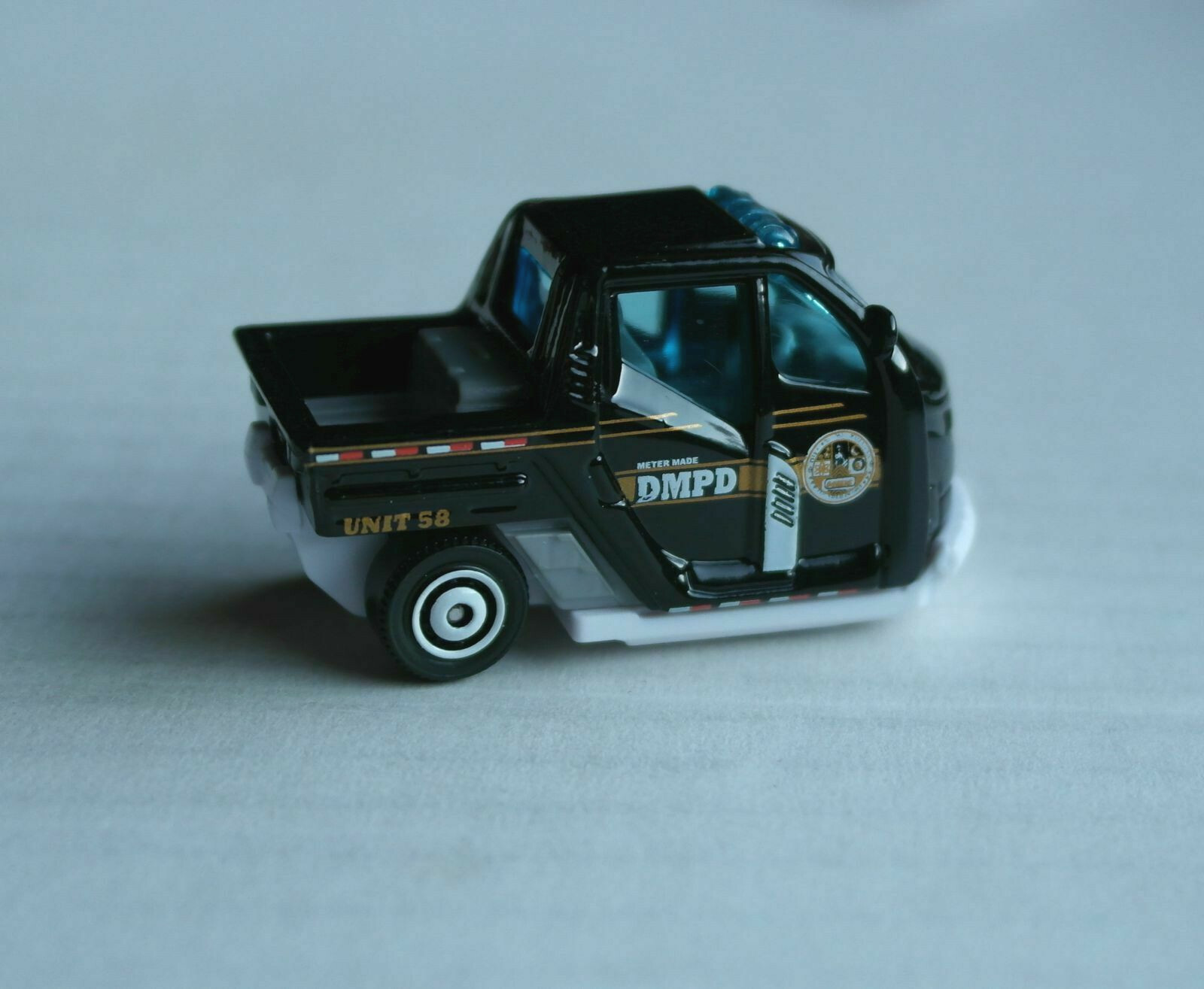 Matchbox Meter Made schwarz DMPD Diecast Metropolis Police Polizei MBX ...