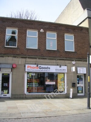 Photo 6x4 Phone Goods - Queen Street Morley/SE2627 c2010 | eBay UK