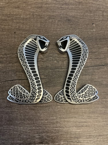 Fomoco Shelby Cobra Mustang OEM Emblem Lot Of 2 7R3V-16098-A | eBay