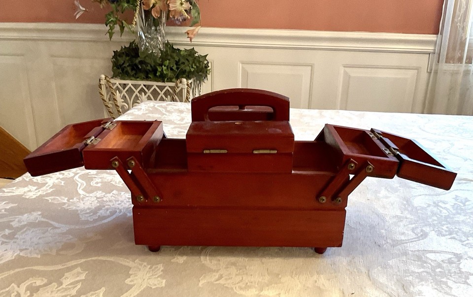 SINGER Wood Accordion Expandable Footed Sewing Organizer Box Storage ...