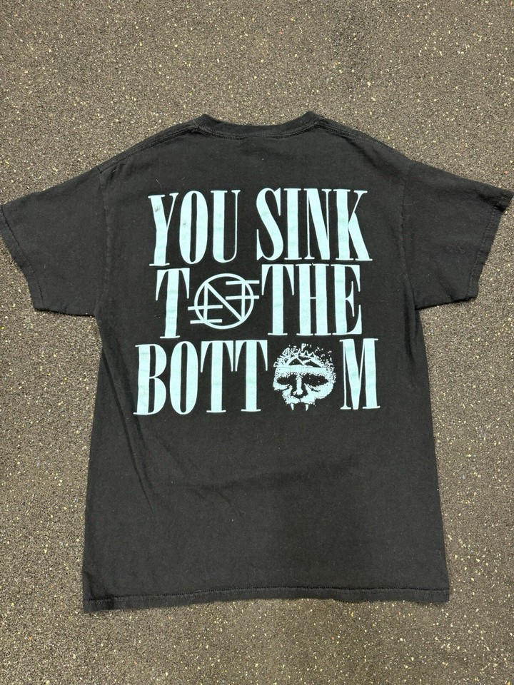 Integrity Those Who Fear Tomorrow Black Medium Ringworm Earth Crisis | eBay