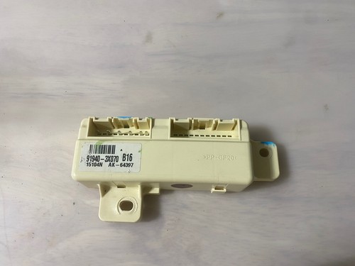 2011 - 2016 HYUNDAI ELANTRA INTERIOR DASH JUNCTION BOX BLOCK OEM 91940 ...