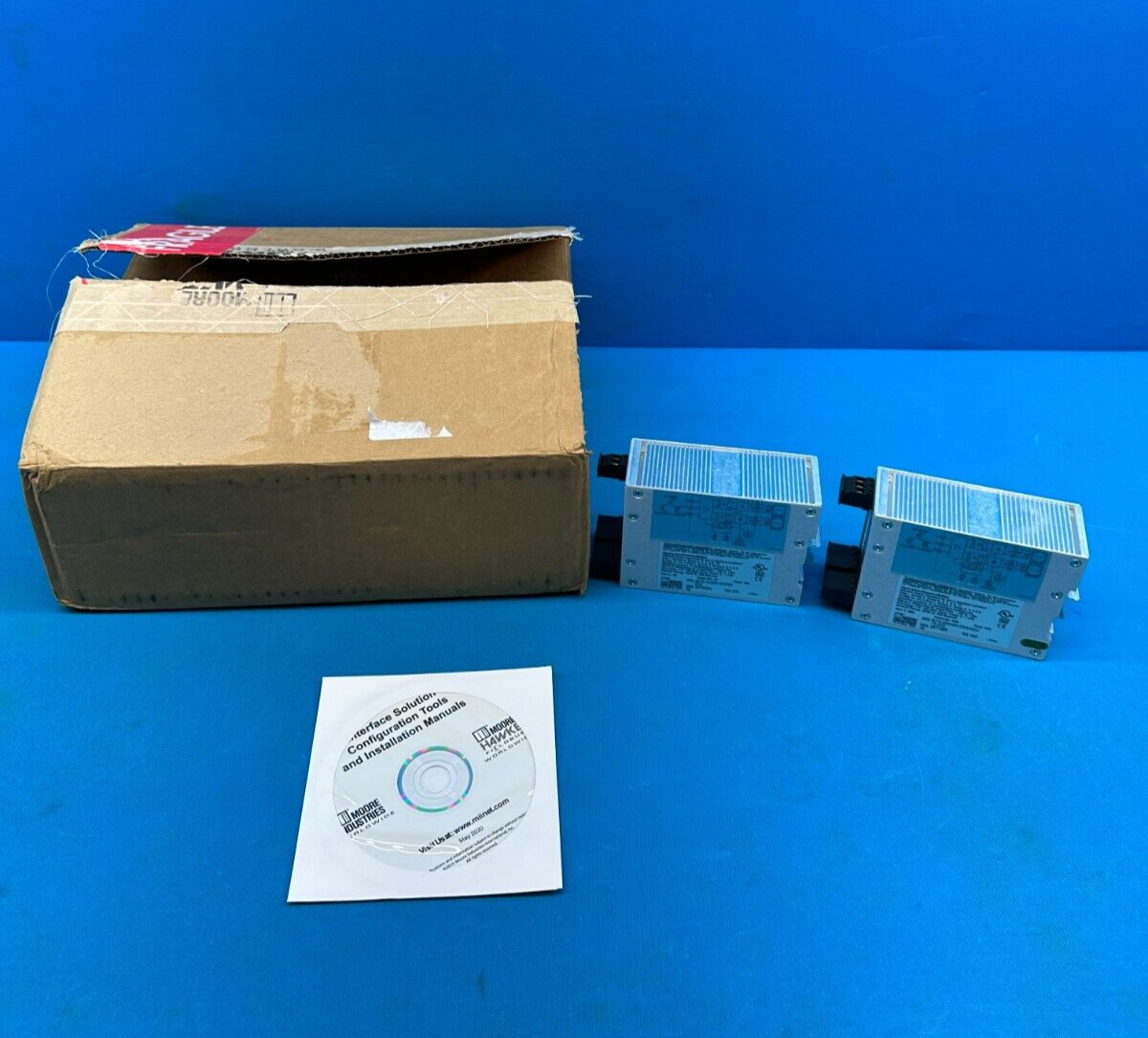 Set of 2 - Moore Industries Signal Isolator Splitter ECT/0-10V/2X0-10V ...