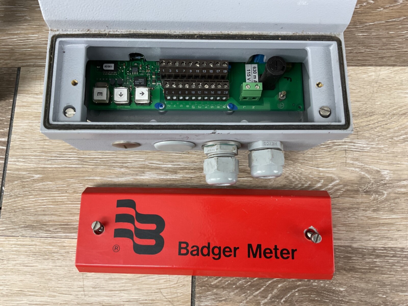 Badger Meter Magnetoflow Mag Converter Mag Detector Head PRIMO 9005008 ...