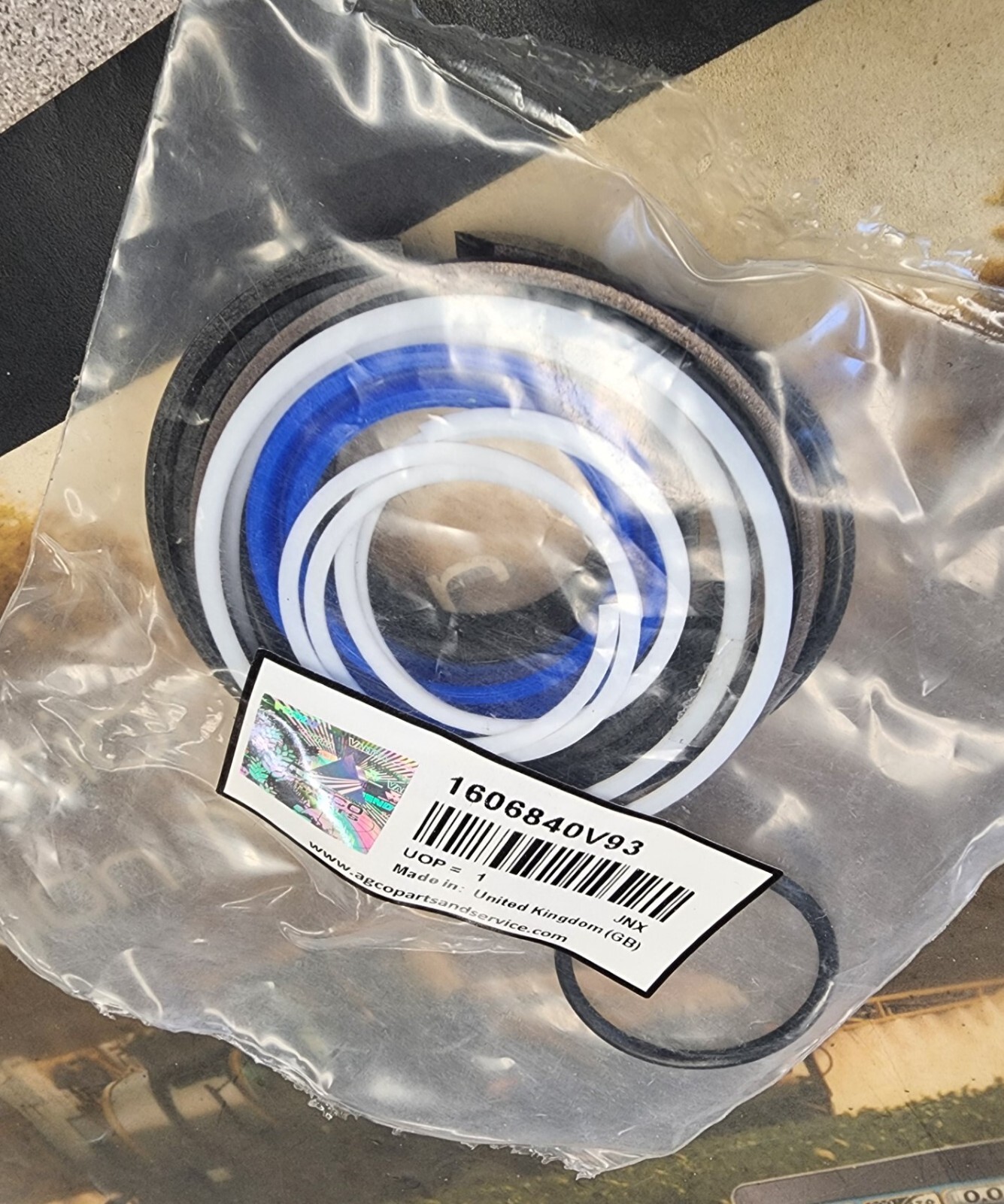 1606840V93 Massey Ferguson 32 32A 34A 34B 34C Loader Dump Cylinder Seal ...