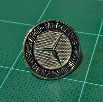 Front Hood Emblem BLACK Star For Mercedes Laurel Wreath Badge A GL GLC ...