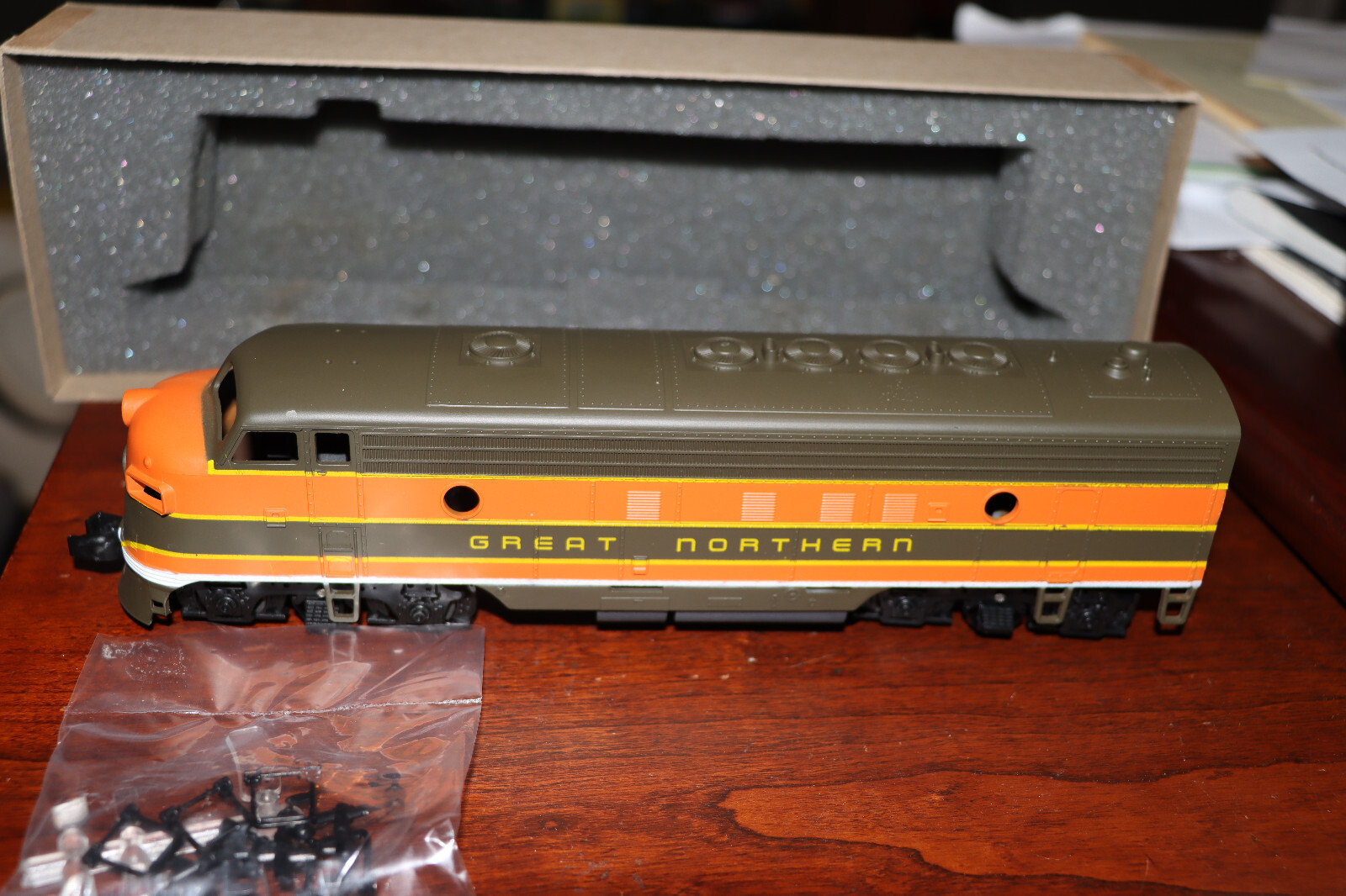 * RARE American Models FP 7 GN AC Hi-Rail Great Northern NIB DIESEL ...