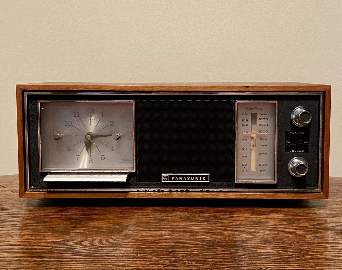 File:Vintage Panasonic FM-AM Clock Radio, Model RC-7467,, 51% OFF