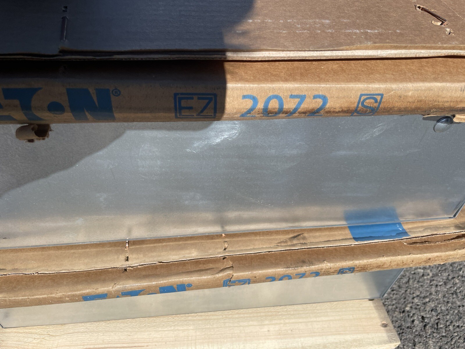 1-EATON PRL2X 400A 480/277V MAIN LUG PANELBOARD 42 SPACE 3P4W NEMA 1 ...