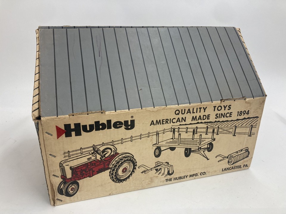 Vtg Hubley Farm Set No 90 Hubley Barn Box Hubley Tractor Complete Set 1 ...