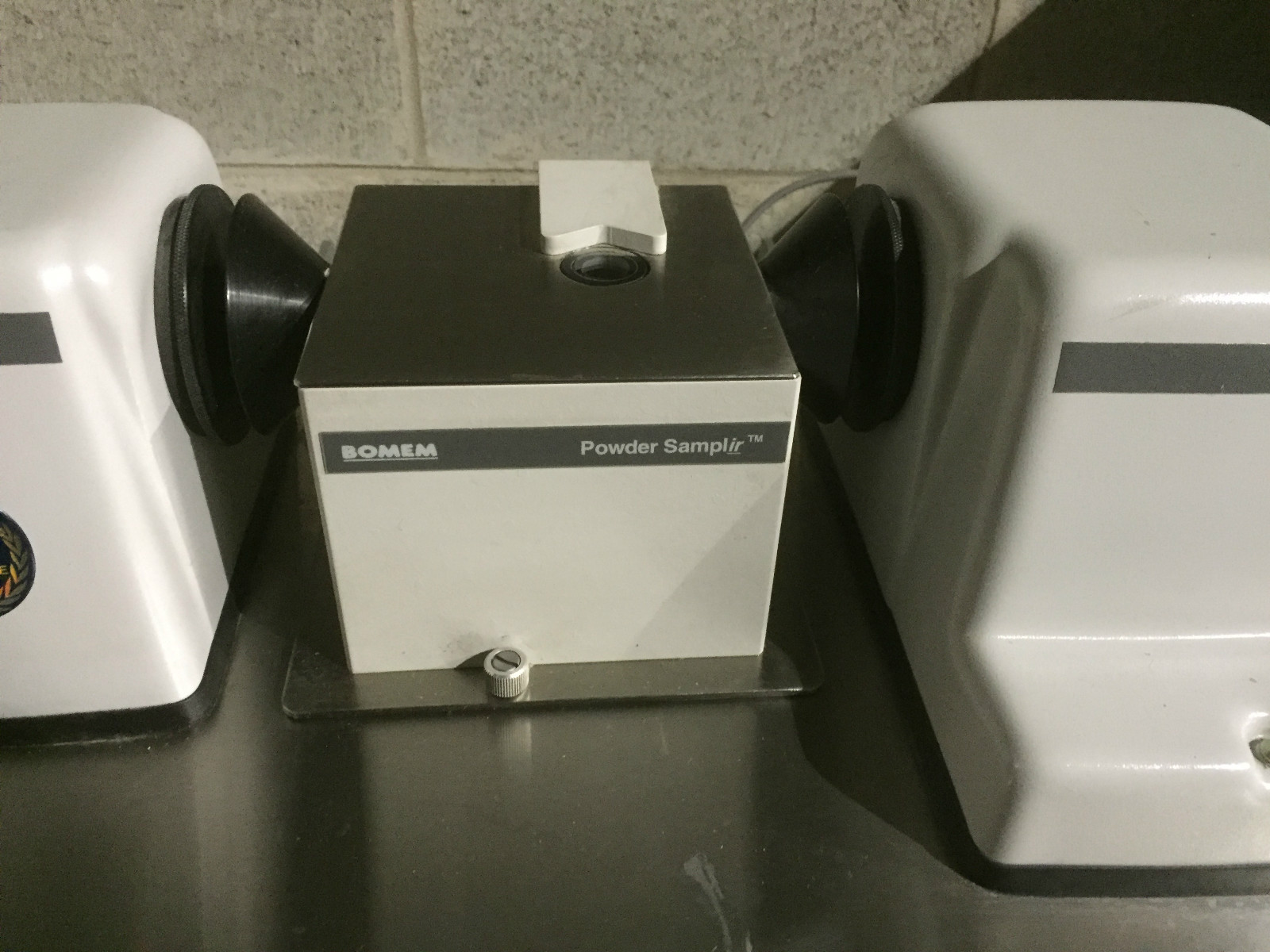 ABB BOMEM MODEL MB160PH IR SPECTROMETER WITH MODEL SKG5300G TABLET ...