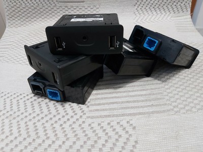 Renault Talisman Megane Koleos Scenic AUX-IN USB Port Console R-Link ...