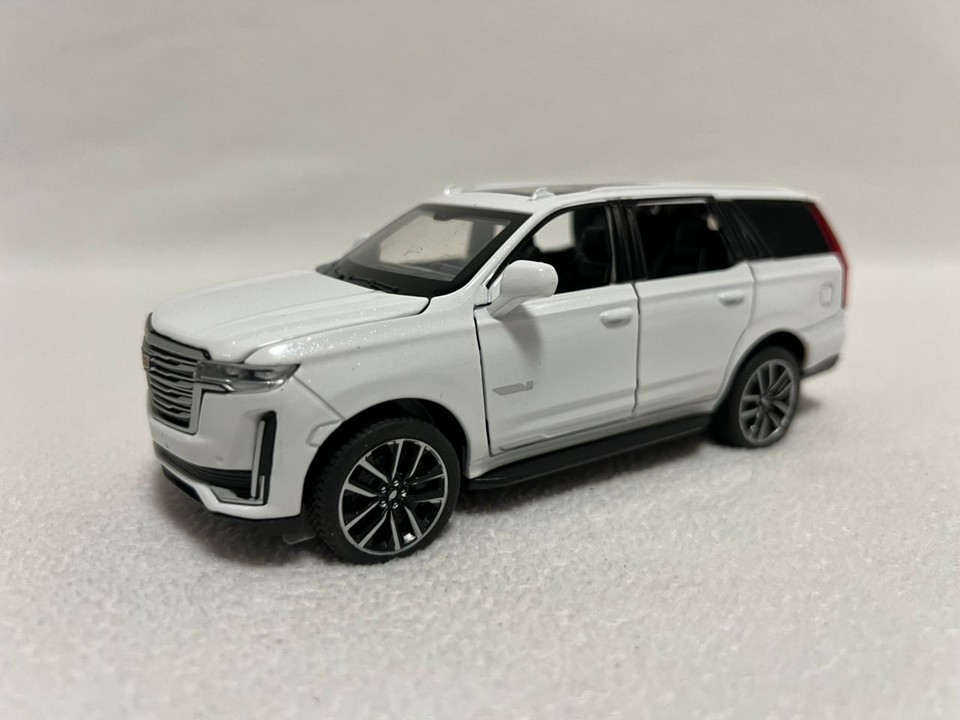 1:32 Cadillac Escalade SUV Diecast Model Car Toy Collection Light Toy ...