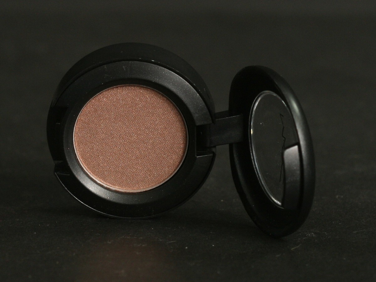 Mac Honesty Eyeshadow
