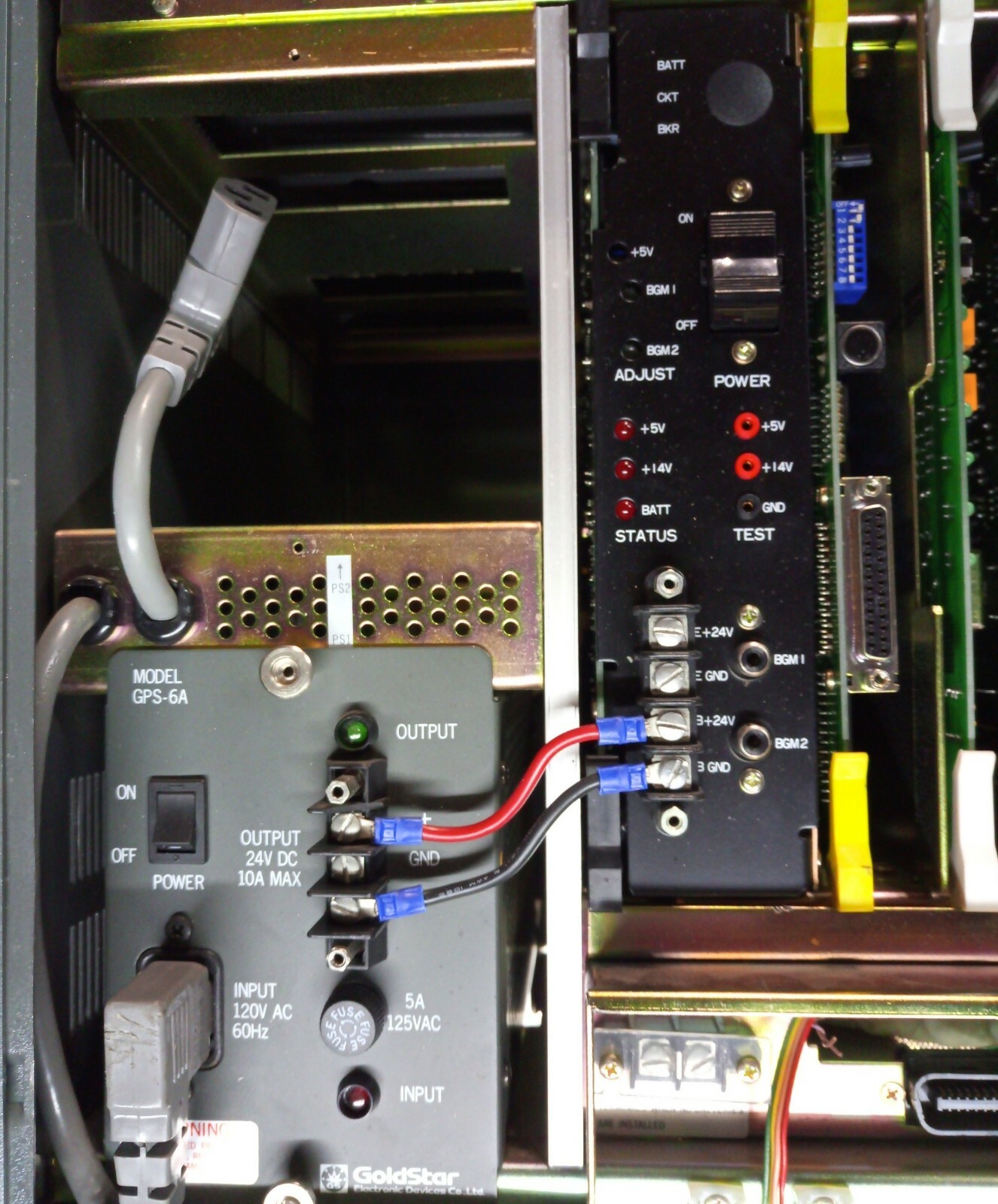 Executone #(CX 3672) Telephone System W/ 6 Executone #(2992504) Phones. | eBay