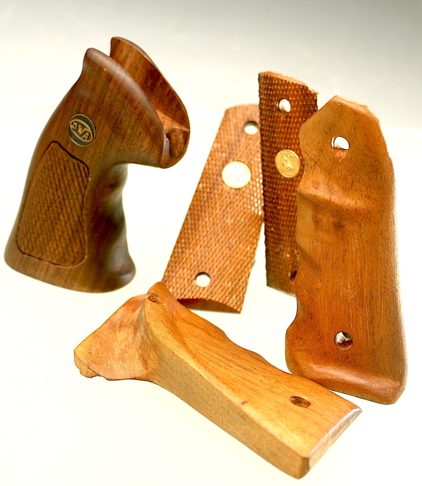VINTAGE WOODEN PISTOL GRIPS COLT S&W KRAFT DWA COLT 1911 GUN PARTS HAND ...