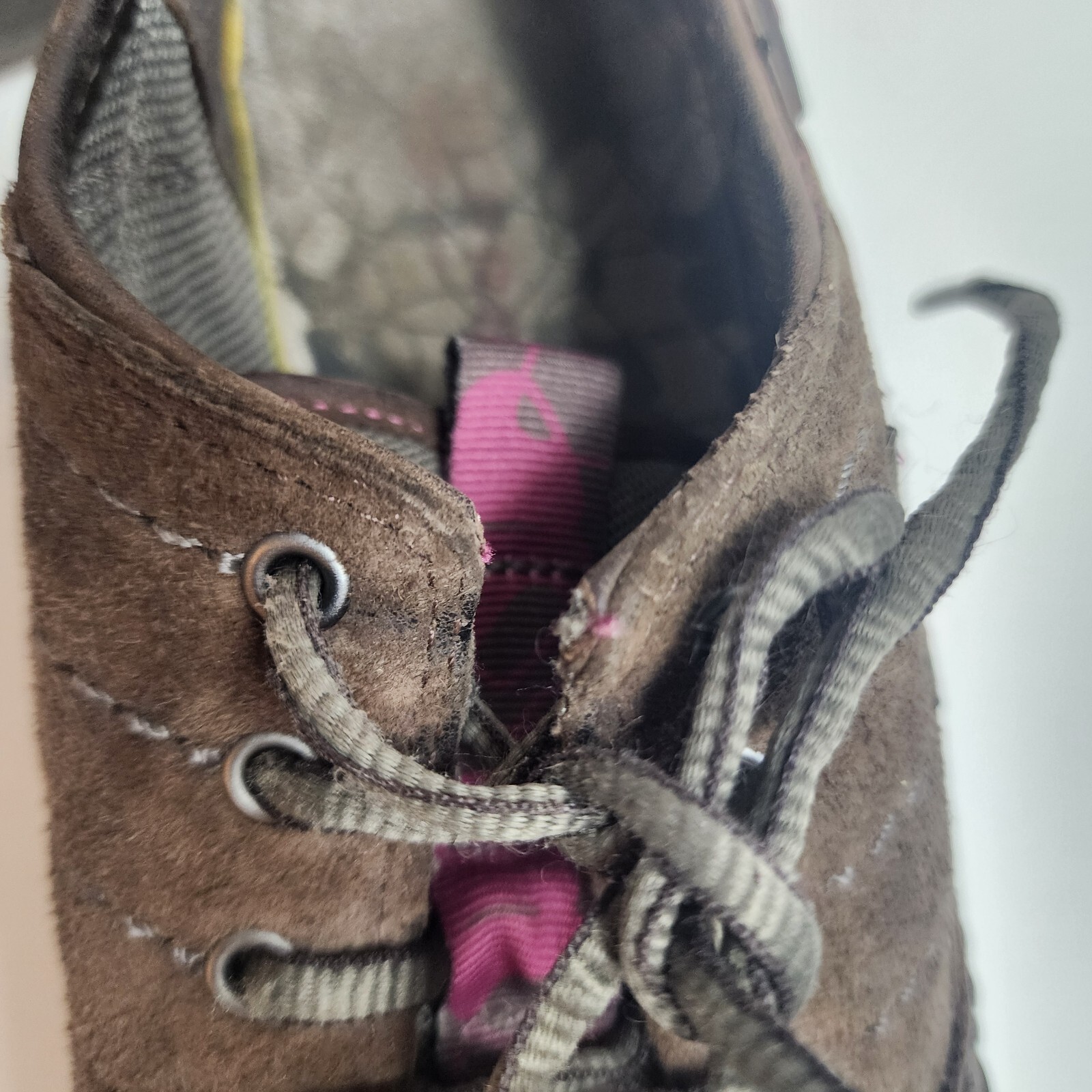 Merrell Women's Stone Brown Pink Leather Lace Up Hiking Shoes Size 7.5 ...