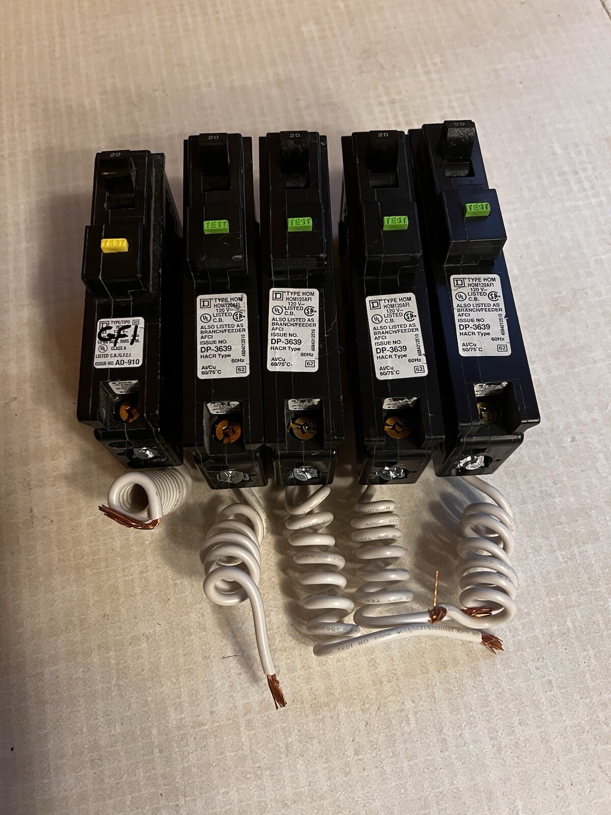 5 SQUARE D HOMELINE 4 HOM120AFI HOM AFCI Breakers 1P 20Amp And 1 HOM ...