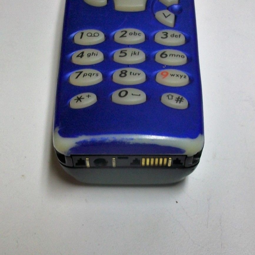 Nokia Cell Phones - Nokia Model 2260 and Nokia Model 5601i - Vintage ...