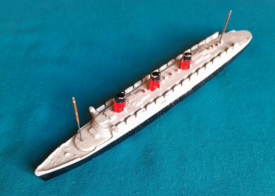 VINTAGE DINKY TOYS WHITE STAR LINE QUEEN MARY WATERLINE MODEL vgc | eBay UK
