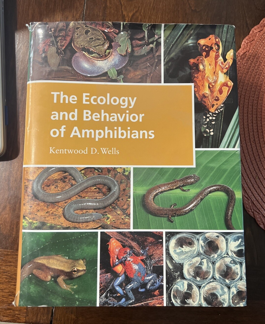 The Ecology and Behavior of Amphibians by Kentwood D Wells: Used 9780226893341| eBay
