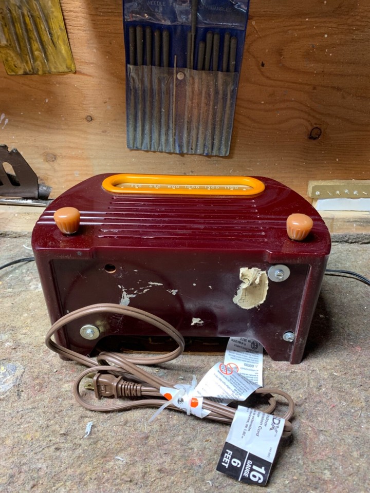 Vintage FADA Model 652 Temple Catalin Radio Butterscotch Bakelite ...