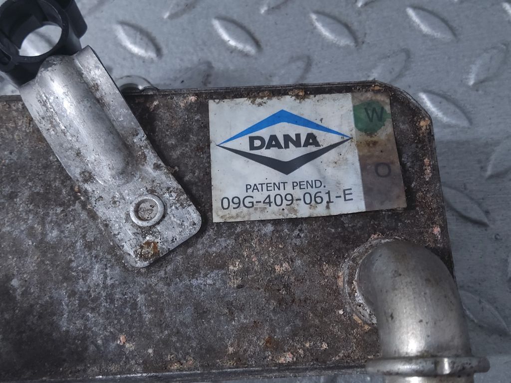 Volkswagen Jetta VI 2016 Transmission gearbox oil cooler 09G409061E ...