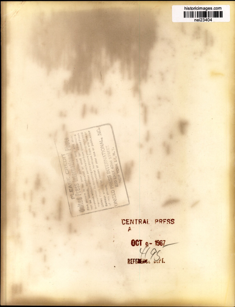 1967 Press Photo Bishop James A. Pike, wearing "Hippie" peace symbol ...