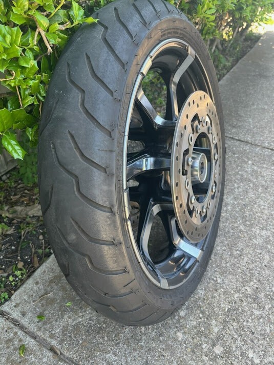Harley CVO 18" Front Agitator Wheel Complete with Rotors Good Tire ABS ...