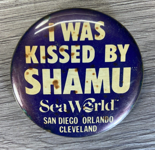 Vintage 80s Ohio Amusement Park/Sea World of Cleveland/Shamu Pin/Button ...