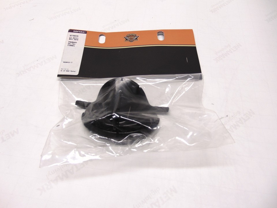 New Genuine Harley Davidson Softail 2019>> Primary Oil Fill Funnel ...