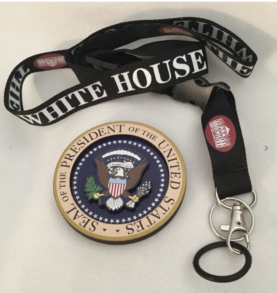 TRUMP 1 PEN GOLD SIGNED EAGLE SEAL BLUE PRESIDENT DONALD MAGA GOP ...