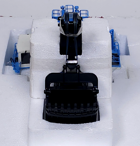 P&H 4100XPB Series 72-Yard Mining Shovel Large Dipper Diecast Model ...