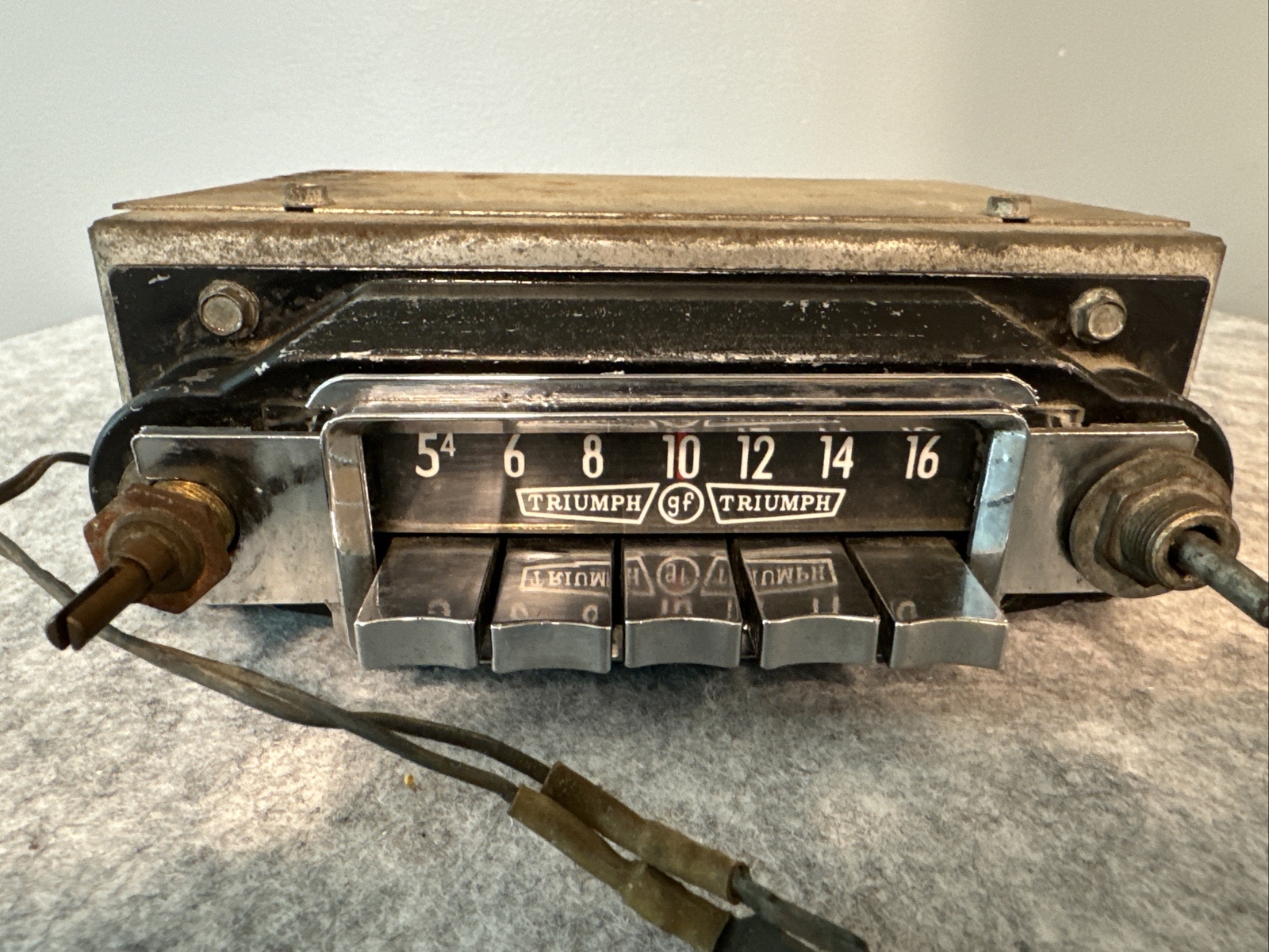 Triumph TR4A TR250 TR6 TR4 Late 60's Early 70's Original AM Radio | OE ...