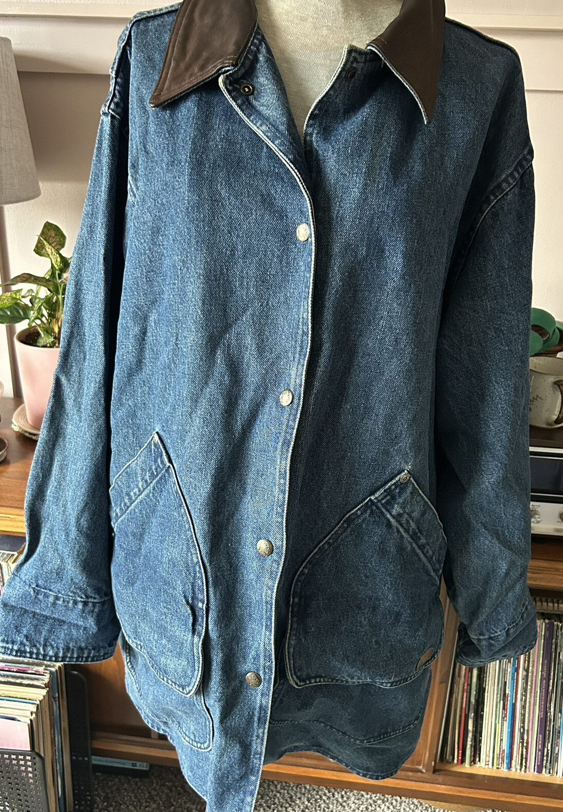 Vintage WOOLRICH Denim Denim Barn Coat Jacket Leather Collar Men’s Size ...