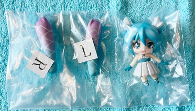 Hatsune Miku Vocaloid Japan Anime Mini Figure Model | eBay