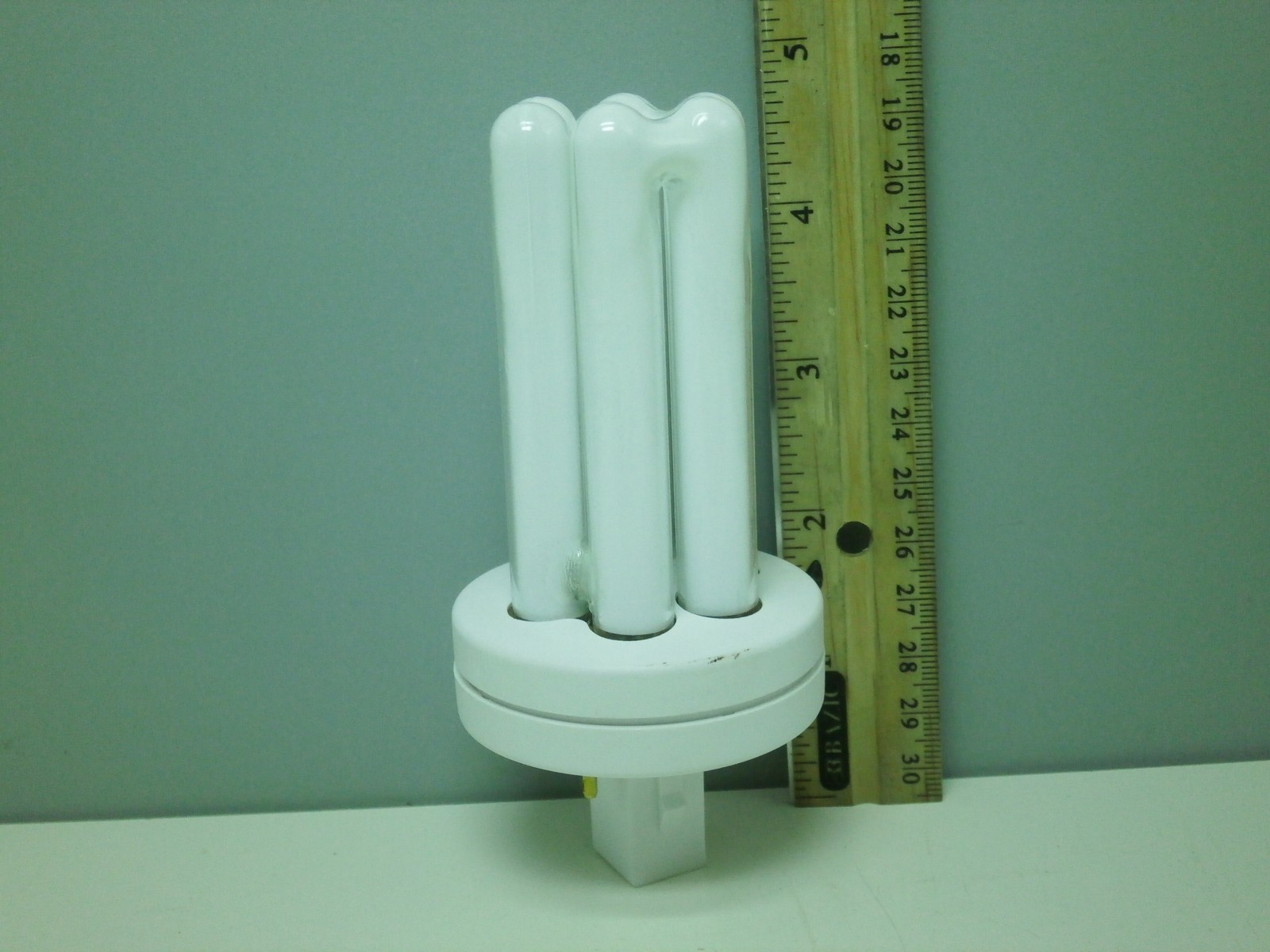 GE 13033 F18tbx/865 Spx65 Compact Fluorescent Lamp Bulb 18w 2-pin ...