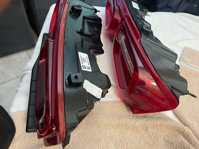Like New 2019-2023 Chevrolet Camaro OEM Rear Tail Lamp Set 84725127 ...