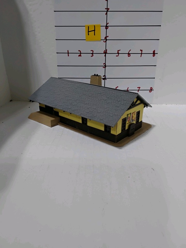 HO SCALE VINTAGE TYCO ARLEE TRAIN STATION H 33 | eBay